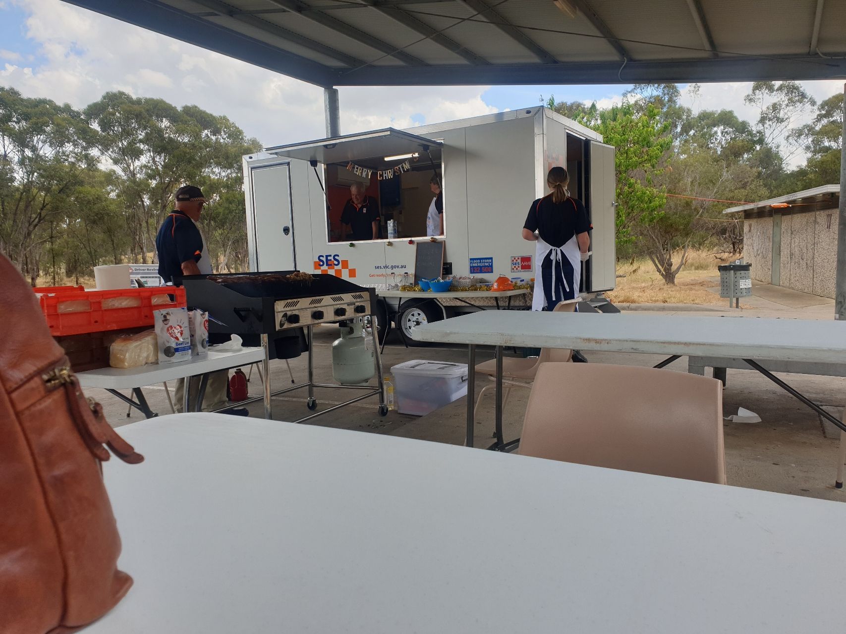 SES volunteers thanked for Driver Reviver rest stops - Victoria State ...